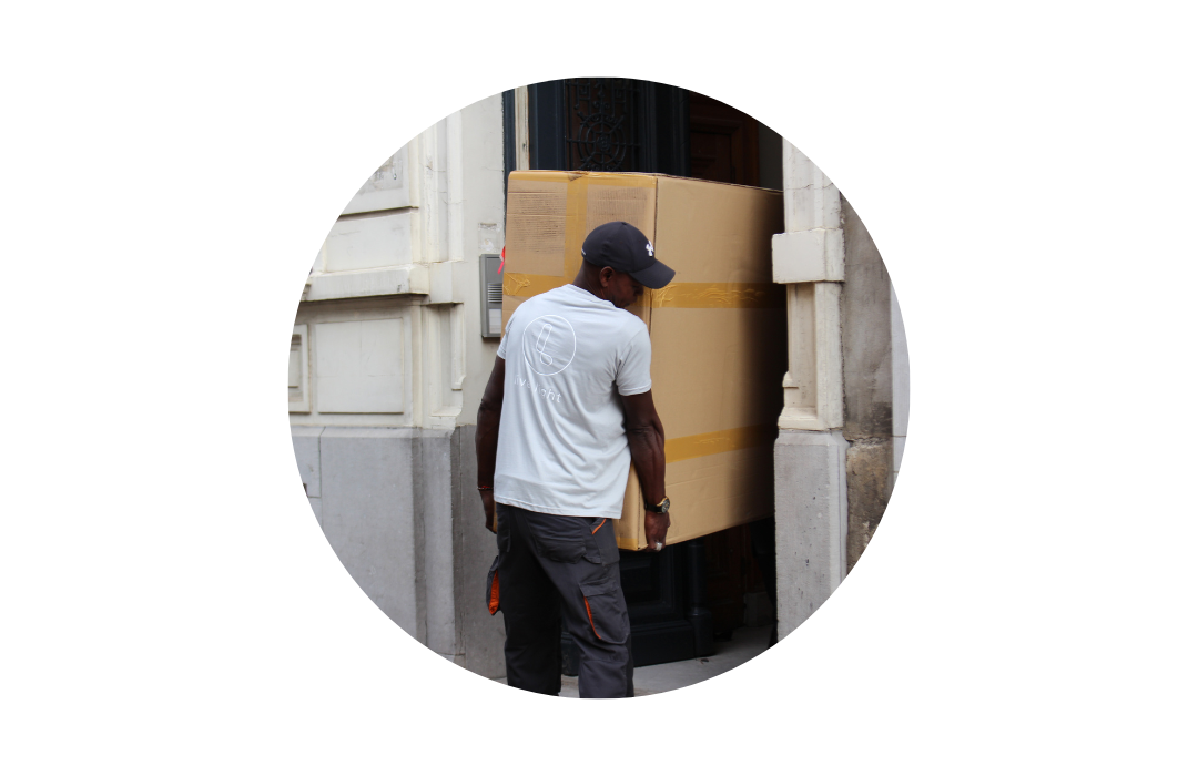 Live Light | Your circular furniture subscription