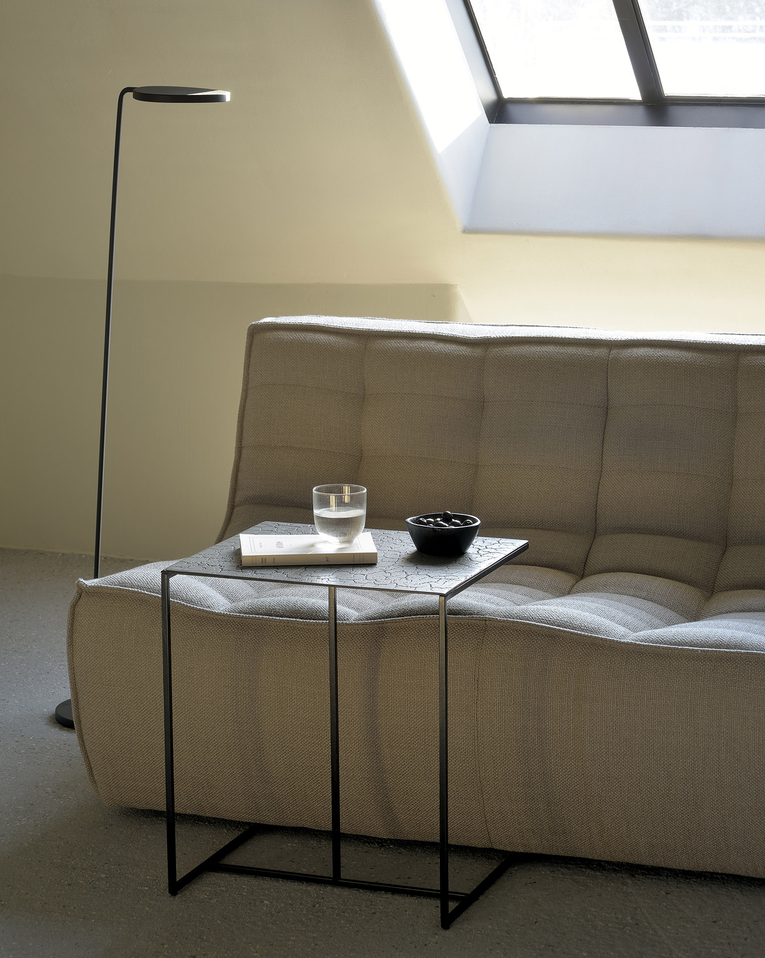 Triptic side table - lava | Live Light