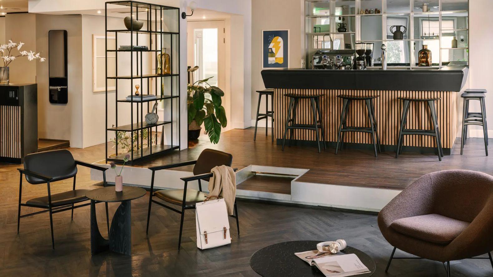 Live Light | Your circular furniture subscription