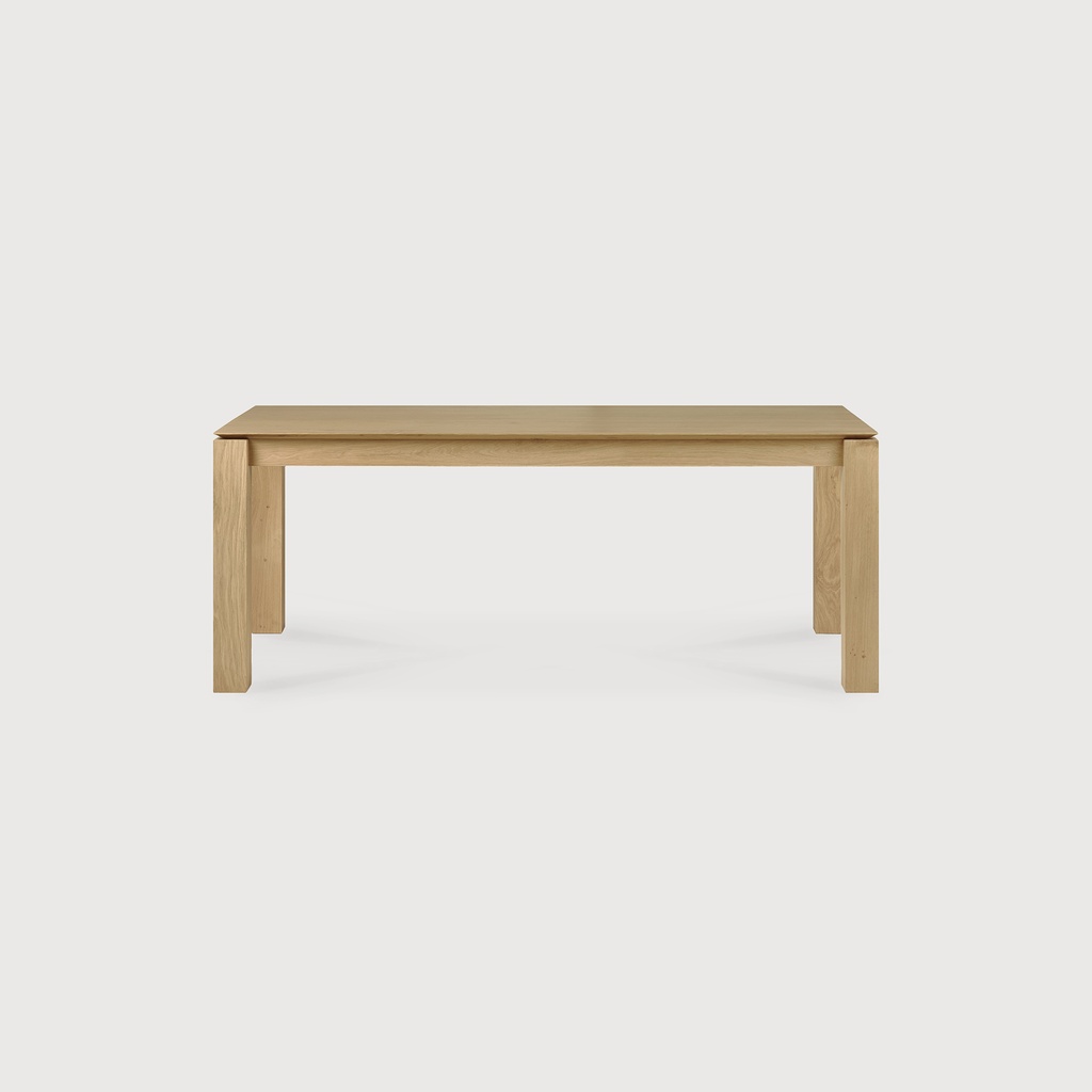 Oak Slice dining table | Live Light